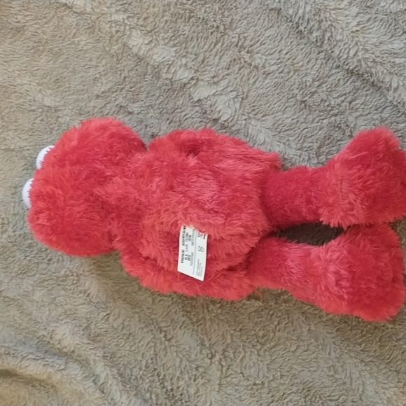 Sesame Street | Toys | Sesame Street 4 Love To Hug Elmo Speaks English ...